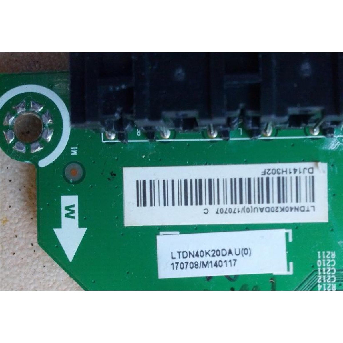 HISENSE 40K20P MAIN BOARD LTDN40K20DAU 170708 M140117 RSAG7.820.5671/ROH